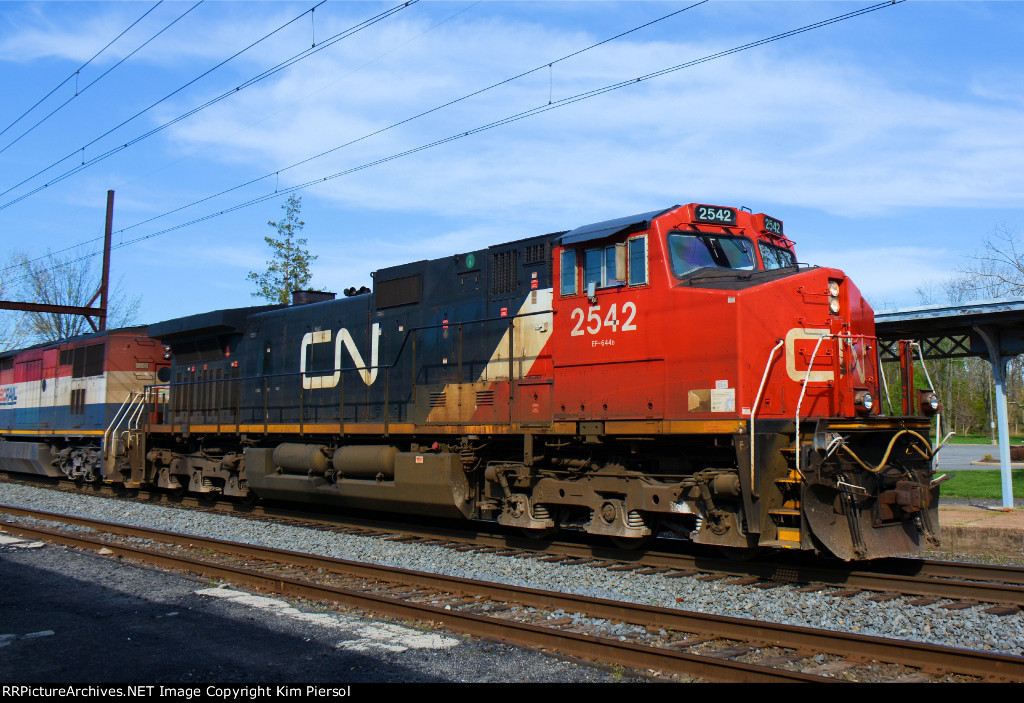 CN 2542
